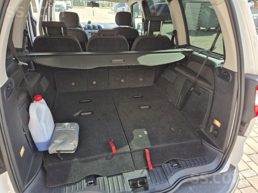 Balts Ford Galaxy 2009 Rēzekne, ar dzinēja tilpumu 2.00 L un nobraukumu 271 tūkst. km par 3950 €, foto 13 vietnē AUTOMOTO.COM.LV