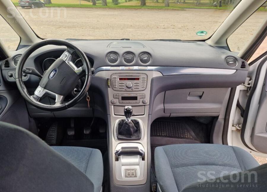 Balts Ford Galaxy 2009 Valmiera, ar dzinēja tilpumu 2.00 L un nobraukumu 261 tūkst. km par 3800 €, foto 3 vietnē AUTOMOTO.COM.LV