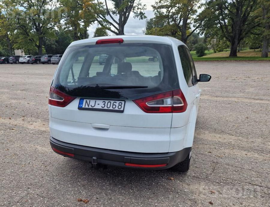 Balts Ford Galaxy 2009 Valmiera, ar dzinēja tilpumu 2.00 L un nobraukumu 261 tūkst. km par 3800 €, foto 4 vietnē AUTOMOTO.COM.LV