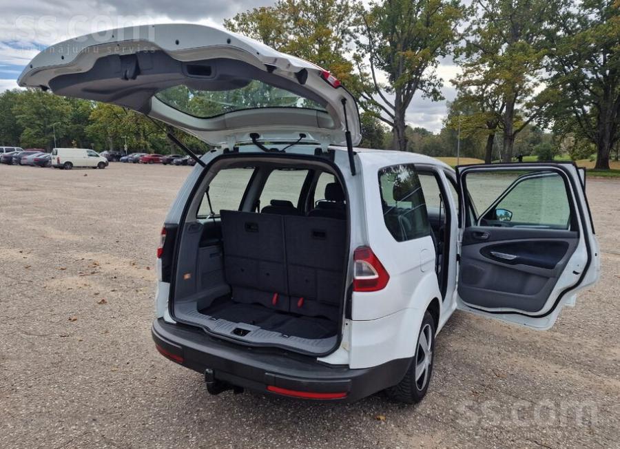 Balts Ford Galaxy 2009 Valmiera, ar dzinēja tilpumu 2.00 L un nobraukumu 261 tūkst. km par 3800 €, foto 6 vietnē AUTOMOTO.COM.LV