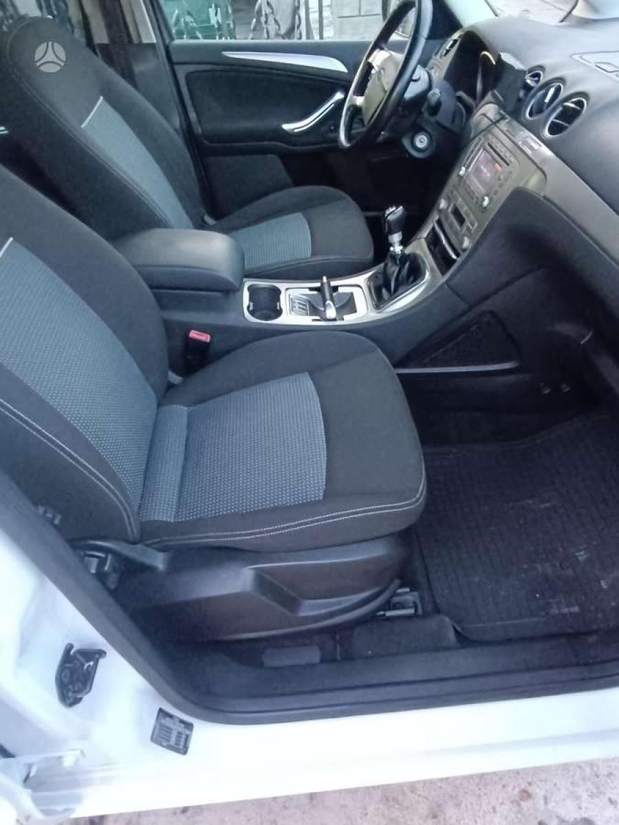 Balts Ford Galaxy 2010 Marijampole, ar dzinēja tilpumu 2.00 L un nobraukumu 280 tūkst. km par 4550 €, foto 10 vietnē AUTOMOTO.COM.LV