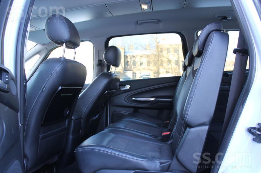 Balts Ford Galaxy 2012 Rīga, ar dzinēja tilpumu 2.00 L un nobraukumu 355 tūkst. km par 5250 €, foto 10 vietnē AUTOMOTO.COM.LV