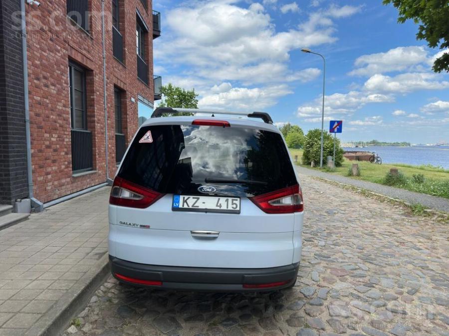 Balts Ford Galaxy 2012 Rīga, ar dzinēja tilpumu 2.00 L un nobraukumu 355 tūkst. km par 4850 €, foto 5 vietnē AUTOMOTO.COM.LV