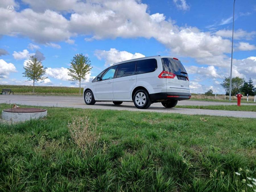 White Ford Galaxy 2013 in Marijampole, with an engine capacity of 1.60 L and mileage of 127 thousand km for 5550 €, photo 15 on AUTOMOTO.COM.LV