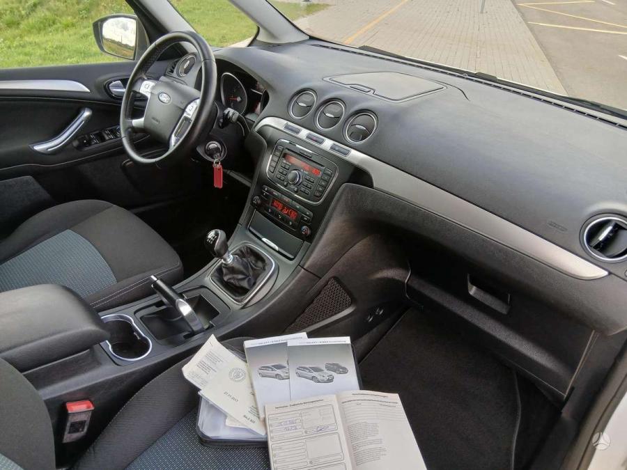 White Ford Galaxy 2013 in Marijampole, with an engine capacity of 1.60 L and mileage of 127 thousand km for 5550 €, photo 25 on AUTOMOTO.COM.LV