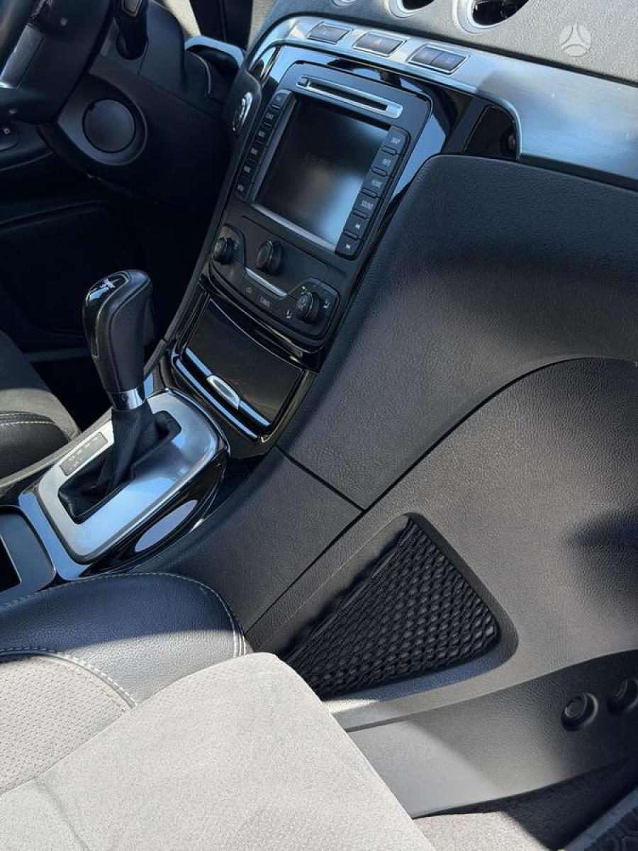 Balts Ford Galaxy 2014 Kėdainiai, ar dzinēja tilpumu 2.00 L un nobraukumu 253 tūkst. km par 7200 €, foto 35 vietnē AUTOMOTO.COM.LV
