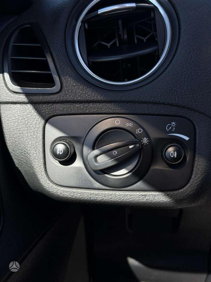 Balts Ford Galaxy 2014 Kėdainiai, ar dzinēja tilpumu 2.00 L un nobraukumu 253 tūkst. km par 7200 €, foto 49 vietnē AUTOMOTO.COM.LV
