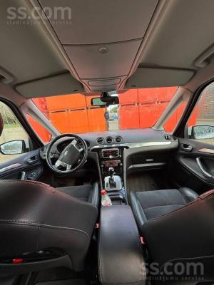 Balts Ford Galaxy 2014 Rīga, ar dzinēja tilpumu 2.00 L un nobraukumu 342 tūkst. km par 4200 €, foto 5 vietnē AUTOMOTO.COM.LV