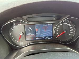 Balts Ford Galaxy 2014 Rīga, ar dzinēja tilpumu 2.00 L un nobraukumu 342 tūkst. km par 4200 €, foto 10 vietnē AUTOMOTO.COM.LV