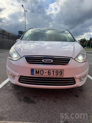 White Ford Galaxy 2014 in Riga, with an engine capacity of 2.00 L and mileage of 342 thousand km for 3500 €, photo 1 on AUTOMOTO.COM.LV