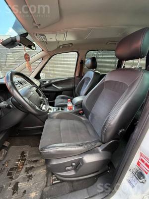 White Ford Galaxy 2014 in Riga, with an engine capacity of 2.00 L and mileage of 342 thousand km for 3500 €, photo 13 on AUTOMOTO.COM.LV