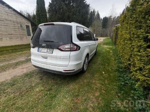 Белый Форд Галакси 2016 в Рига, объемом двигателя 2.00 л и пробегом 295 тыс. км за 7000 €, фото 3 на AUTOMOTO.COM.LV