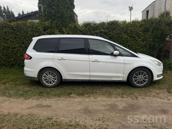 White Ford Galaxy 2016 in Riga, with an engine capacity of 2.00 L and mileage of 296 thousand km for 5200 €, photo 5 on AUTOMOTO.COM.LV