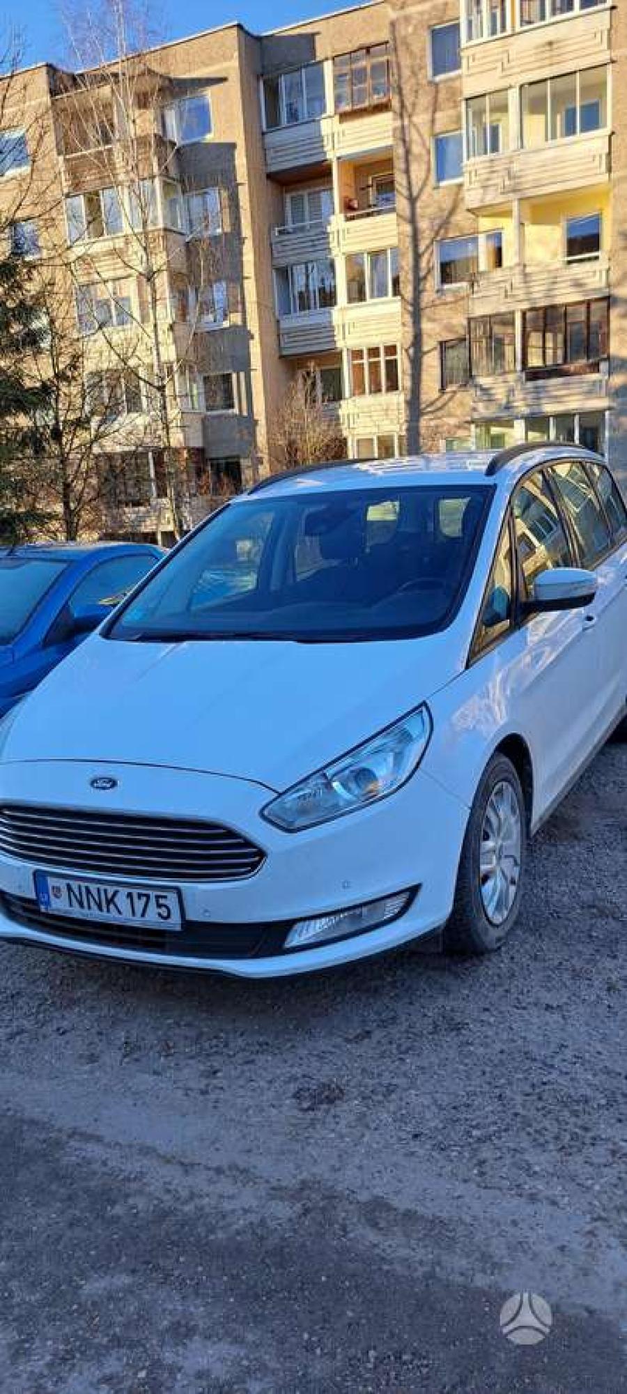 White Ford Galaxy 2017 in Vilnius, with an engine capacity of 0.00 L and mileage of 147 thousand km for 9000 €, photo 1 on AUTOMOTO.COM.LV