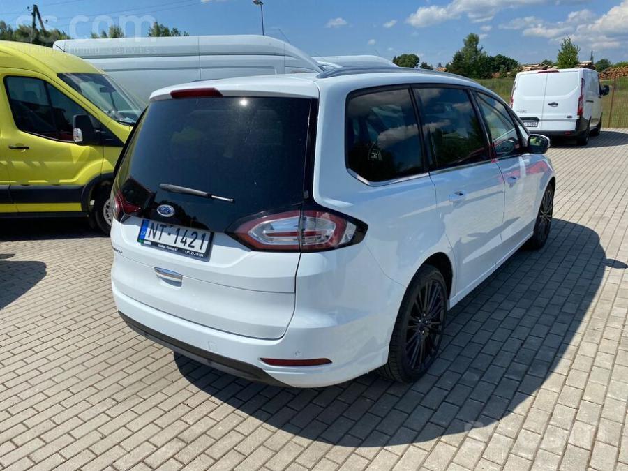 White Ford Galaxy 2018 in Riga, with an engine capacity of 2.00 L and mileage of 203 thousand km for 10900 €, photo 4 on AUTOMOTO.COM.LV