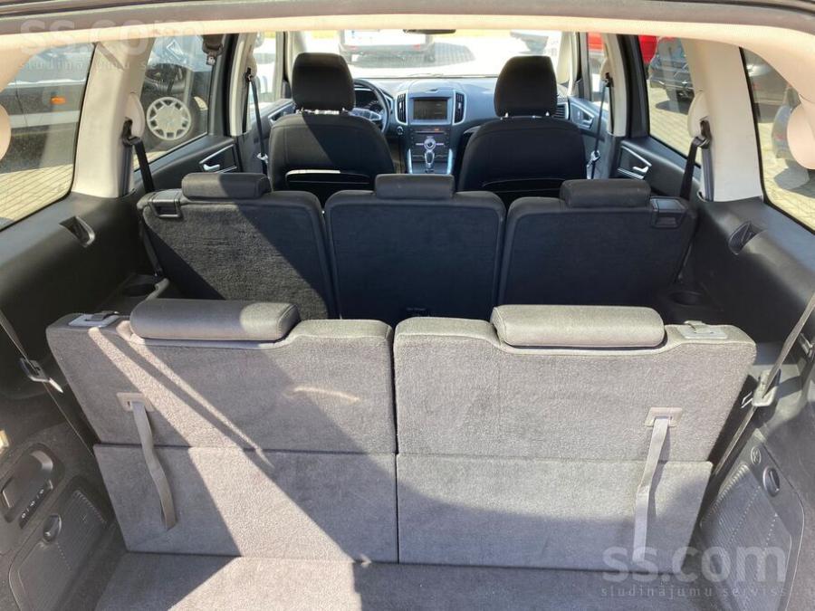 White Ford Galaxy 2018 in Riga, with an engine capacity of 2.00 L and mileage of 203 thousand km for 10900 €, photo 7 on AUTOMOTO.COM.LV