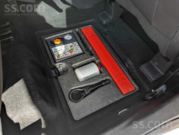 Balts Ford Galaxy 2018 Rīga, ar dzinēja tilpumu 2.00 L un nobraukumu 0 tūkst. km par 8900 €, foto 9 vietnē AUTOMOTO.COM.LV