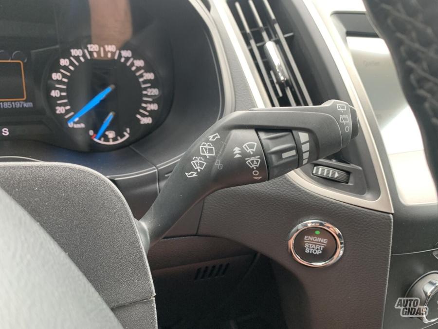 Balts Ford Galaxy 2021 Kauņa, ar dzinēja tilpumu 2.00 L un nobraukumu 185 tūkst. km par 12499 €, foto 23 vietnē AUTOMOTO.COM.LV