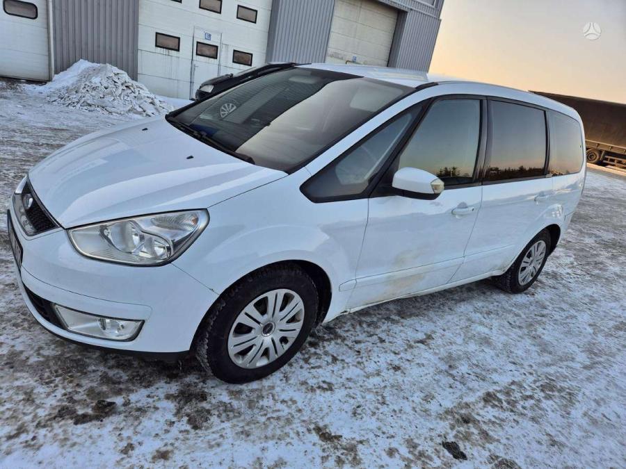 White Ford Galaxy 2008 in Alytus, with an engine capacity of 2.00 L and mileage of 431 thousand km for 2500 €, photo 2 on AUTOMOTO.COM.LV