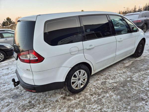 White Ford Galaxy 2008 in Alytus, with an engine capacity of 2.00 L and mileage of 431 thousand km for 2500 €, photo 5 on AUTOMOTO.COM.LV
