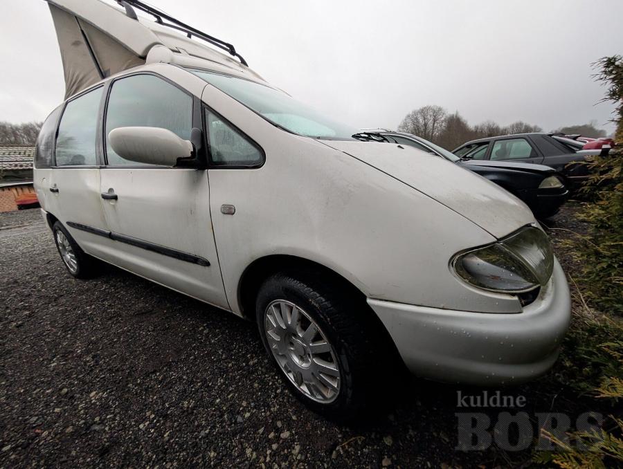Balts Ford Galaxy 1999 Tallina, ar dzinēja tilpumu 0.00 L un nobraukumu 21 tūkst. km par 690 €, foto 4 vietnē AUTOMOTO.COM.LV