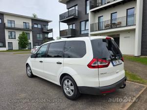 White Ford Galaxy 2007 in Tallinn, with an engine capacity of 1.80 L and mileage of 299 thousand km for 2200 €, photo 4 on AUTOMOTO.COM.LV