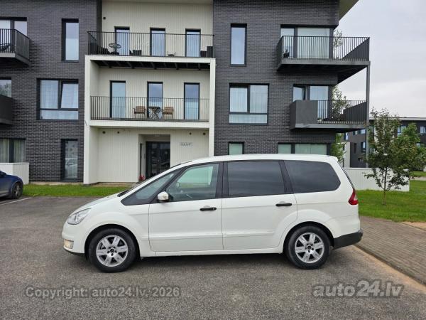 White Ford Galaxy 2007 in Tallinn, with an engine capacity of 1.80 L and mileage of 299 thousand km for 2200 €, photo 5 on AUTOMOTO.COM.LV