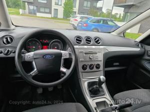 White Ford Galaxy 2007 in Tallinn, with an engine capacity of 1.80 L and mileage of 299 thousand km for 2200 €, photo 9 on AUTOMOTO.COM.LV