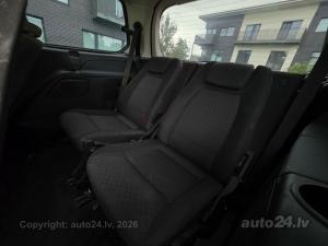 White Ford Galaxy 2007 in Tallinn, with an engine capacity of 1.80 L and mileage of 299 thousand km for 2200 €, photo 11 on AUTOMOTO.COM.LV