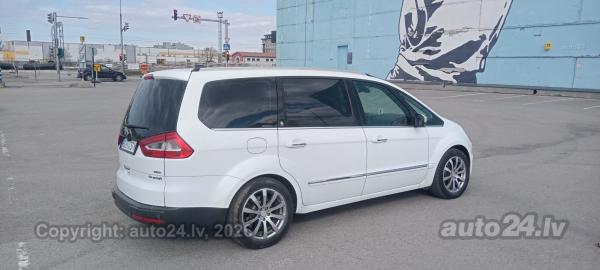 Balts Ford Galaxy 2010 Tallina, ar dzinēja tilpumu 2.00 L un nobraukumu 247 tūkst. km par 5500 €, foto 3 vietnē AUTOMOTO.COM.LV