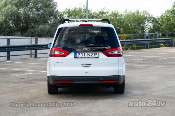 White Ford Galaxy 2013 in Tartu, with an engine capacity of 2.00 L and mileage of 305 thousand km for 3999 €, photo 6 on AUTOMOTO.COM.LV