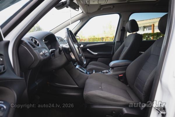 White Ford Galaxy 2013 in Tartu, with an engine capacity of 2.00 L and mileage of 305 thousand km for 3999 €, photo 8 on AUTOMOTO.COM.LV