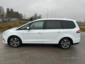 White Ford Galaxy 2021 in Tartu, with an engine capacity of 2.00 L and mileage of 217 thousand km for 17990 €, photo 5 on AUTOMOTO.COM.LV