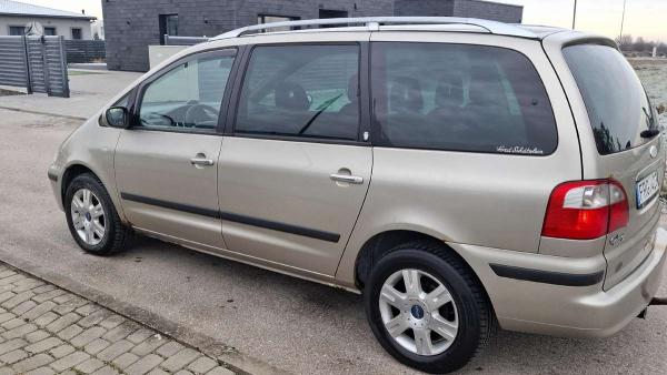 Yellow Ford Galaxy 2005 in Kaunas, with an engine capacity of 1.90 L and mileage of 373 thousand km for 1450 €, photo 3 on AUTOMOTO.COM.LV