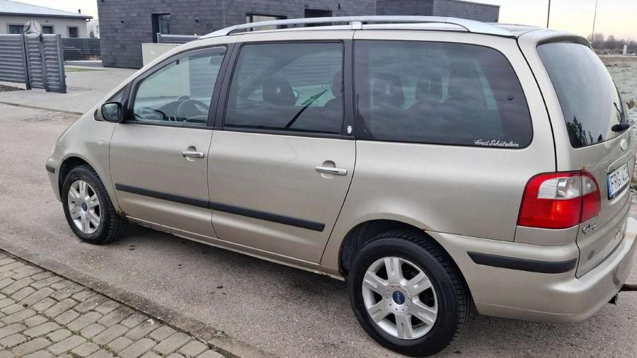 Yellow Ford Galaxy 2005 in Kaunas, with an engine capacity of 1.90 L and mileage of 373 thousand km for 1450 €, photo 3 on AUTOMOTO.COM.LV