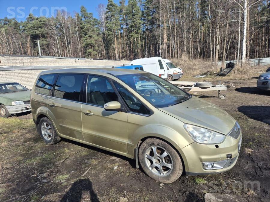 Dzeltens Ford Galaxy 2007 Rīga, ar dzinēja tilpumu 2.00 L un nobraukumu 502 tūkst. km par 2200 €, foto 1 vietnē AUTOMOTO.COM.LV