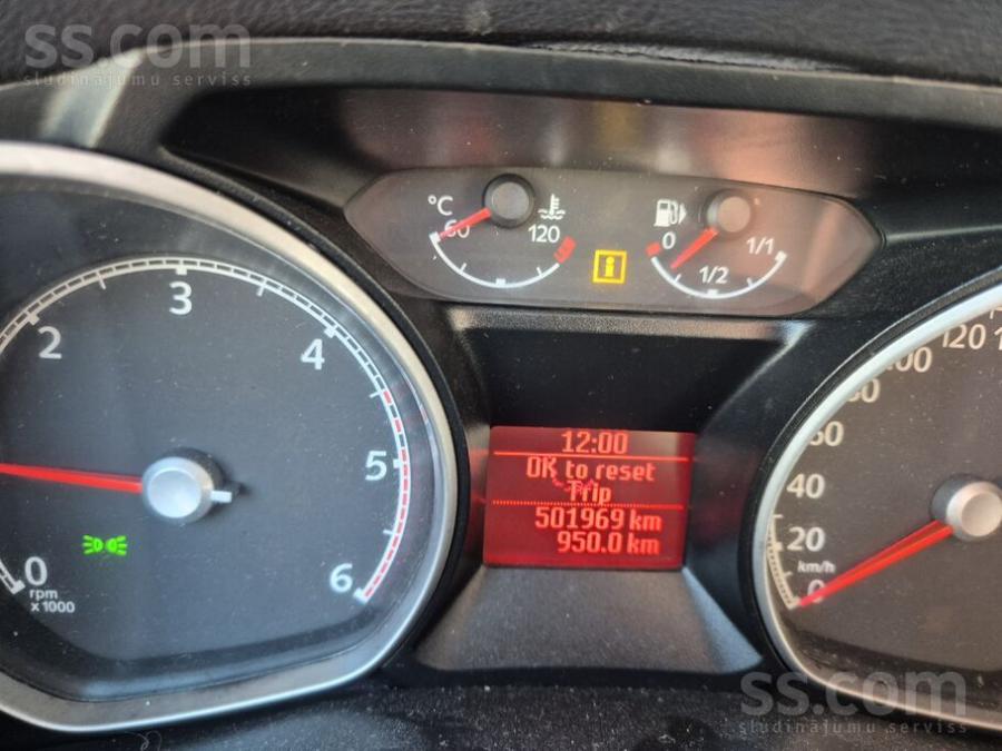 Dzeltens Ford Galaxy 2007 Rīga, ar dzinēja tilpumu 2.00 L un nobraukumu 502 tūkst. km par 2200 €, foto 5 vietnē AUTOMOTO.COM.LV