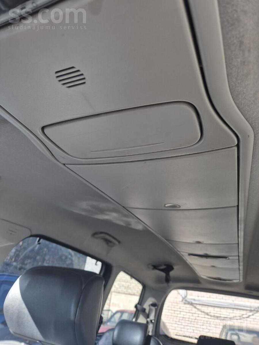 Dzeltens Ford Galaxy 2007 Rīga, ar dzinēja tilpumu 2.00 L un nobraukumu 502 tūkst. km par 2200 €, foto 8 vietnē AUTOMOTO.COM.LV