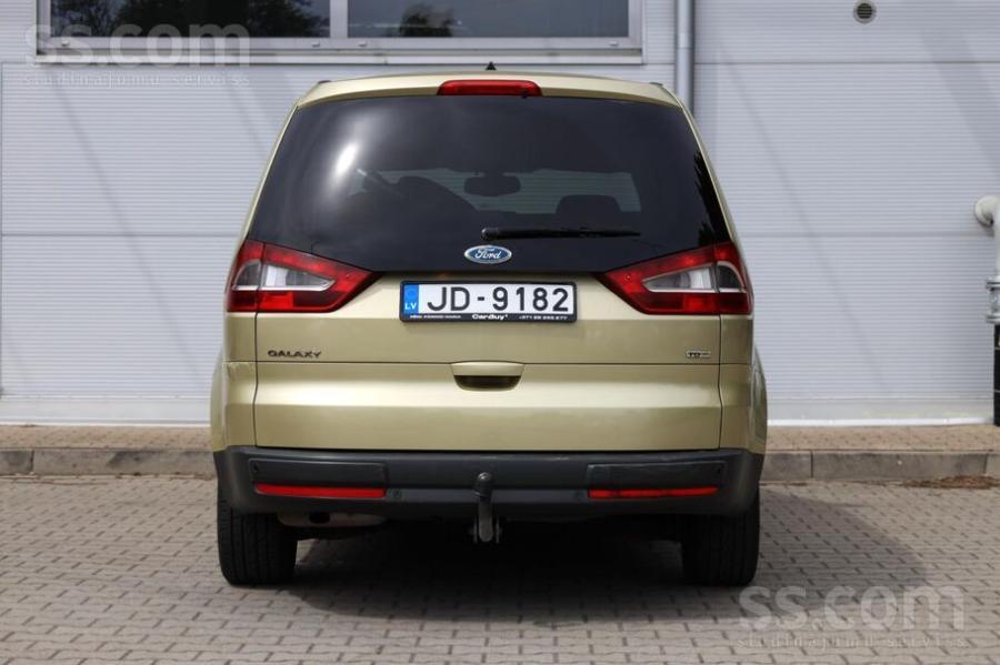 Yellow Ford Galaxy 2008 in Riga, with an engine capacity of 1.80 L and mileage of 0 thousand km for 3495 €, photo 6 on AUTOMOTO.COM.LV