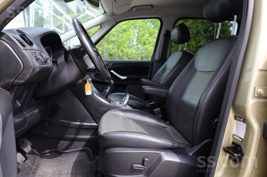 Yellow Ford Galaxy 2008 in Riga, with an engine capacity of 1.80 L and mileage of 0 thousand km for 3495 €, photo 10 on AUTOMOTO.COM.LV