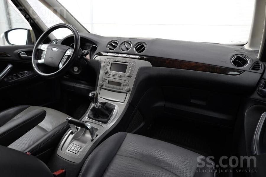 Yellow Ford Galaxy 2008 in Riga, with an engine capacity of 1.80 L and mileage of 0 thousand km for 3495 €, photo 11 on AUTOMOTO.COM.LV