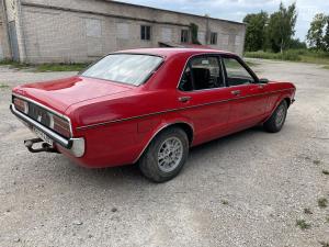 Red Ford Granada 1977 in Birzai, with an engine capacity of 2.00 L and mileage of 112 thousand km for 6999 €, photo 9 on AUTOMOTO.COM.LV