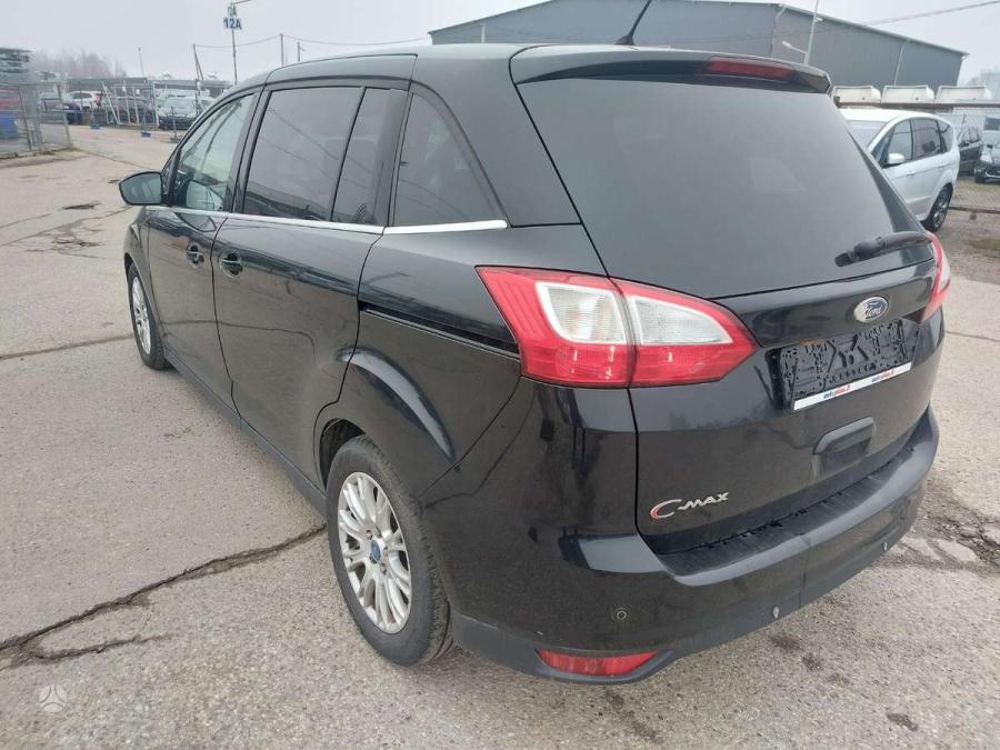 Melns Ford Grand C-MAX 2011 Kauņa, ar dzinēja tilpumu 1.60 L un nobraukumu 220 tūkst. km par 3800 €, foto 4 vietnē AUTOMOTO.COM.LV