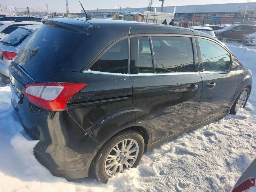 Black Ford Grand C-MAX 2011 in Kaunas, with an engine capacity of 1.60 L and mileage of 200 thousand km for 3850 €, photo 4 on AUTOMOTO.COM.LV