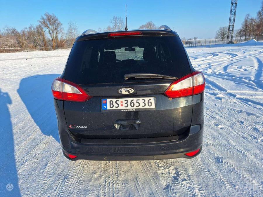 Black Ford Grand C-MAX 2011 in Marijampole, with an engine capacity of 1.60 L and mileage of 248 thousand km for 2999 €, photo 3 on AUTOMOTO.COM.LV