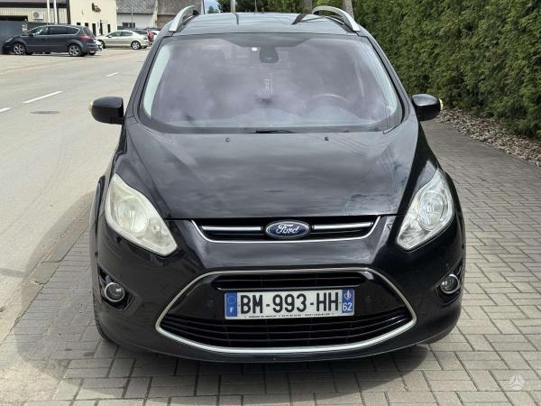 Black Ford Grand C-MAX 2011 in Taurage, with an engine capacity of 2.00 L and mileage of 269 thousand km for 2600 €, photo 2 on AUTOMOTO.COM.LV