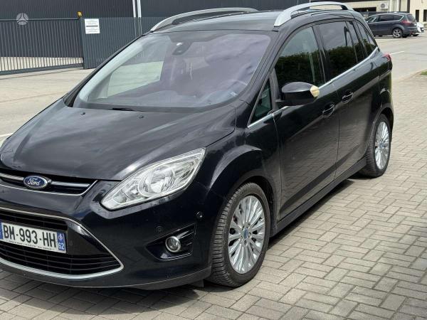 Black Ford Grand C-MAX 2011 in Taurage, with an engine capacity of 2.00 L and mileage of 269 thousand km for 2600 €, photo 3 on AUTOMOTO.COM.LV