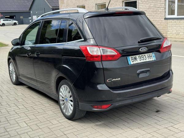 Black Ford Grand C-MAX 2011 in Taurage, with an engine capacity of 2.00 L and mileage of 269 thousand km for 2600 €, photo 4 on AUTOMOTO.COM.LV