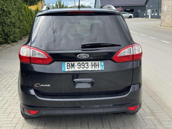Black Ford Grand C-MAX 2011 in Taurage, with an engine capacity of 2.00 L and mileage of 269 thousand km for 2600 €, photo 5 on AUTOMOTO.COM.LV