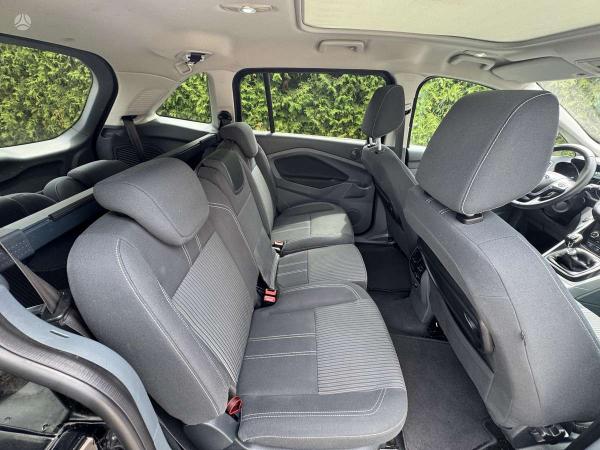 Black Ford Grand C-MAX 2011 in Taurage, with an engine capacity of 2.00 L and mileage of 269 thousand km for 2600 €, photo 8 on AUTOMOTO.COM.LV